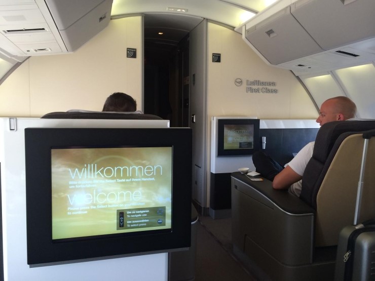 LH493 YVR-FRA (벤쿠버-프랑크푸르트) 루프트한자 퍼스트 클래스 : 네이버 블로그