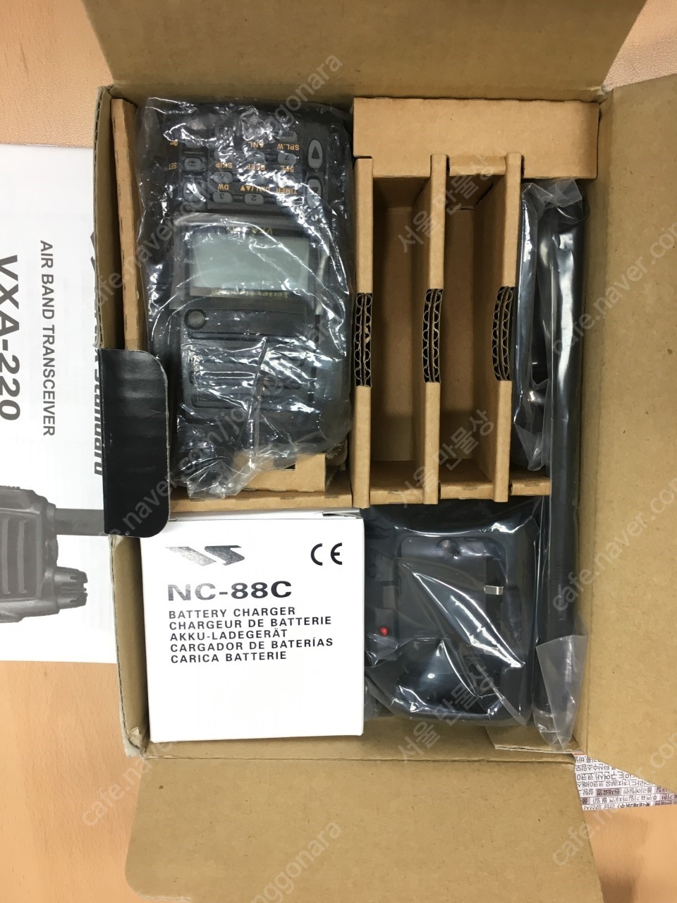 소리전자 - 항공용 무전기 Vertex VXA-220 판매합니다.(새제품)