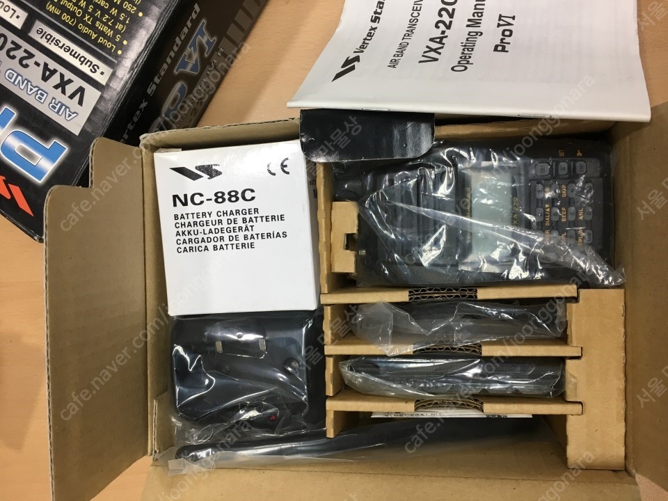 소리전자 - 항공용 무전기 Vertex VXA-220 판매합니다.(새제품)